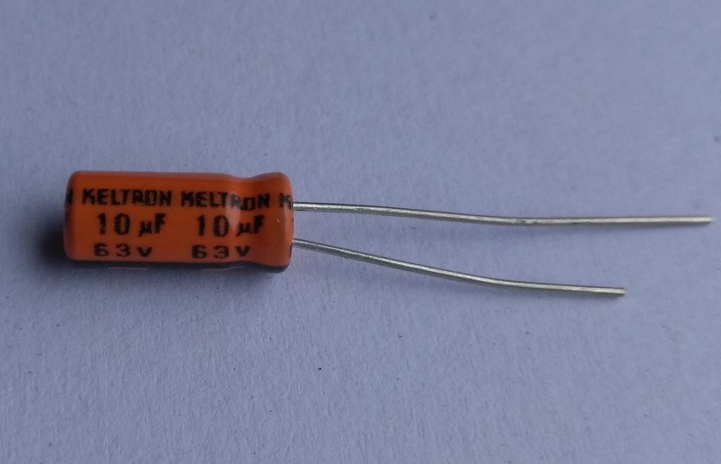 10uF 63V Electrolytic Capacitor – 3 Pieces Pack – Prayog India